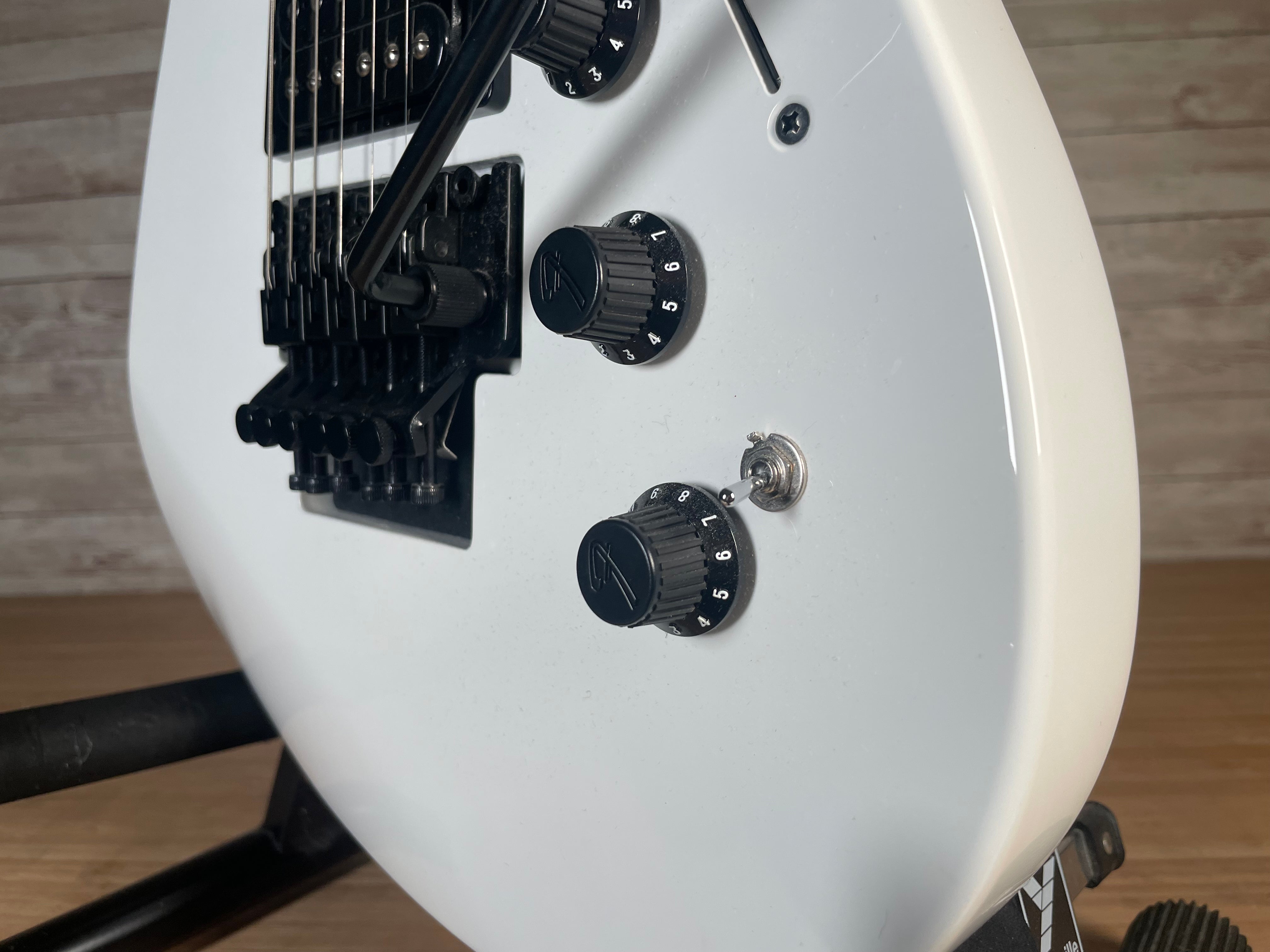 Fender HM Strat Limited Edition with Floyd Rose Toronto Cask Music