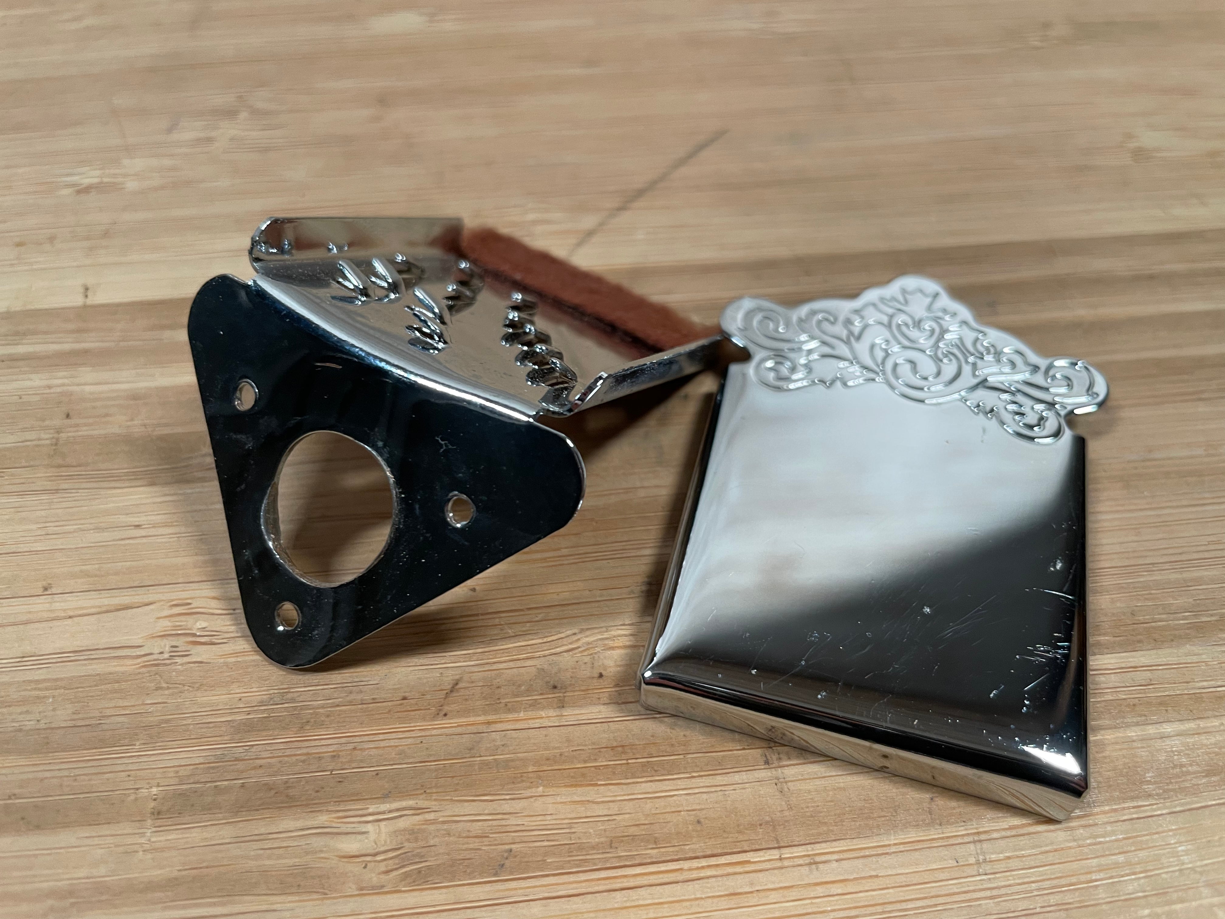 Mandolin 8-String Tailpiece Used Toronto, ON | Cask Music