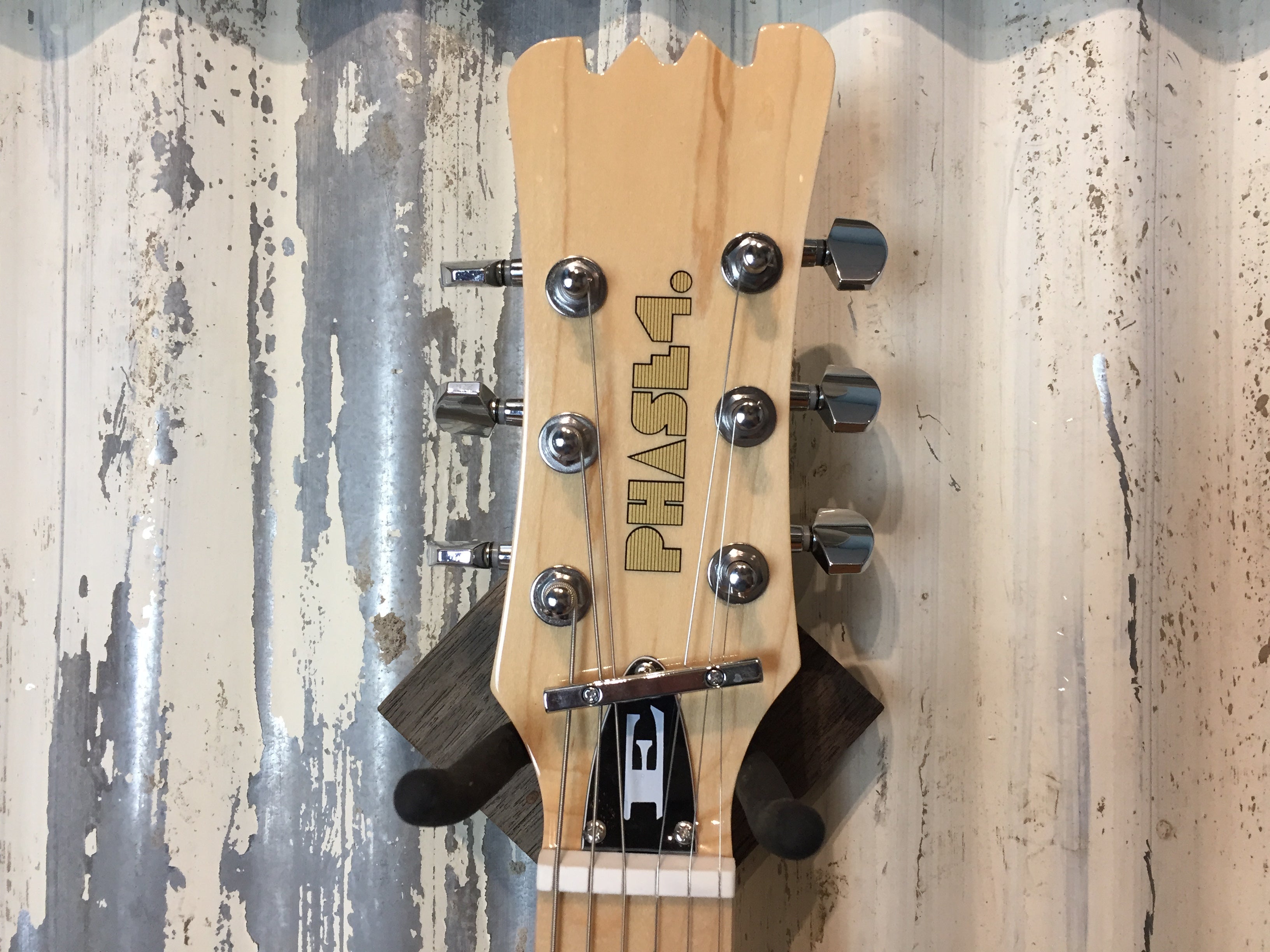 Eastwood Hi-Flyer Phase 4 MT Toronto, ON | Cask Music