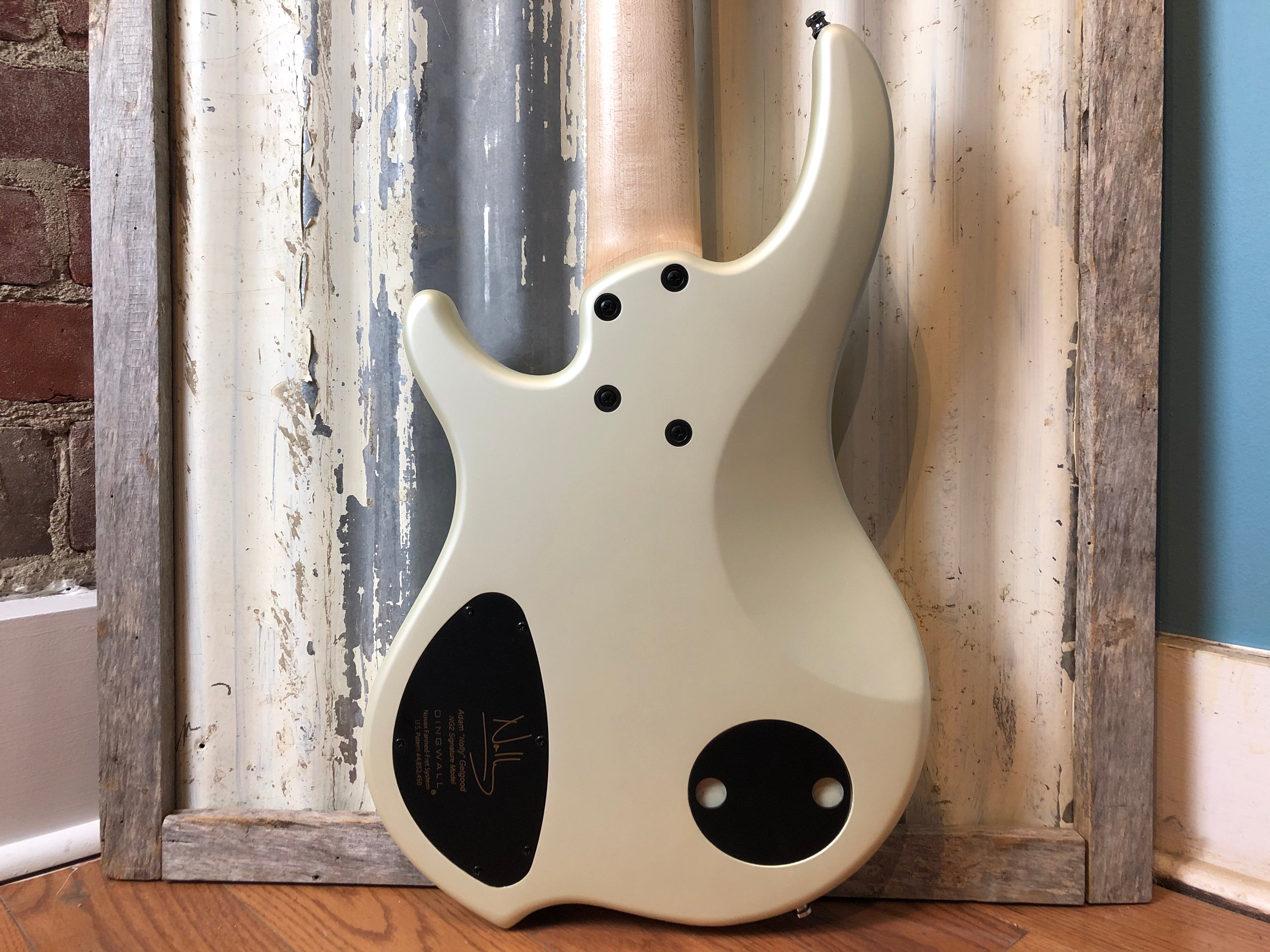 Dingwall NG3 Nolly Multiscale Bass Toronto, ON | Cask Music