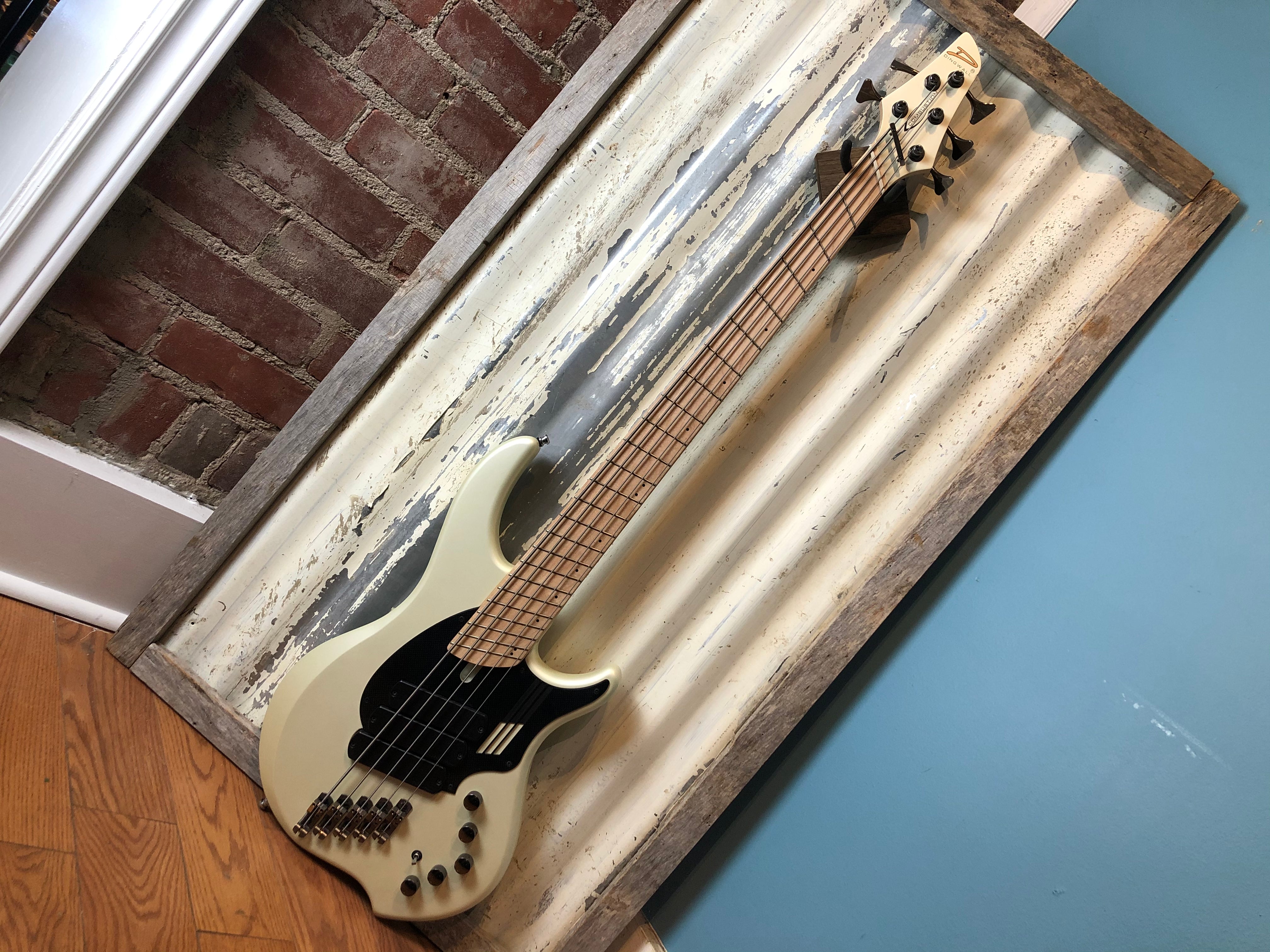 Dingwall NG3 Nolly Multiscale Bass Toronto, ON | Cask Music